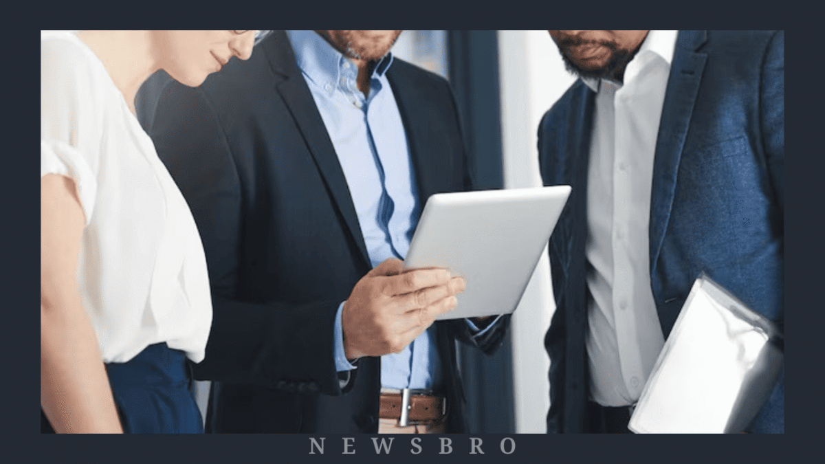 Gold IRA Kits vs Traditional IRAs: What Investors Must Know